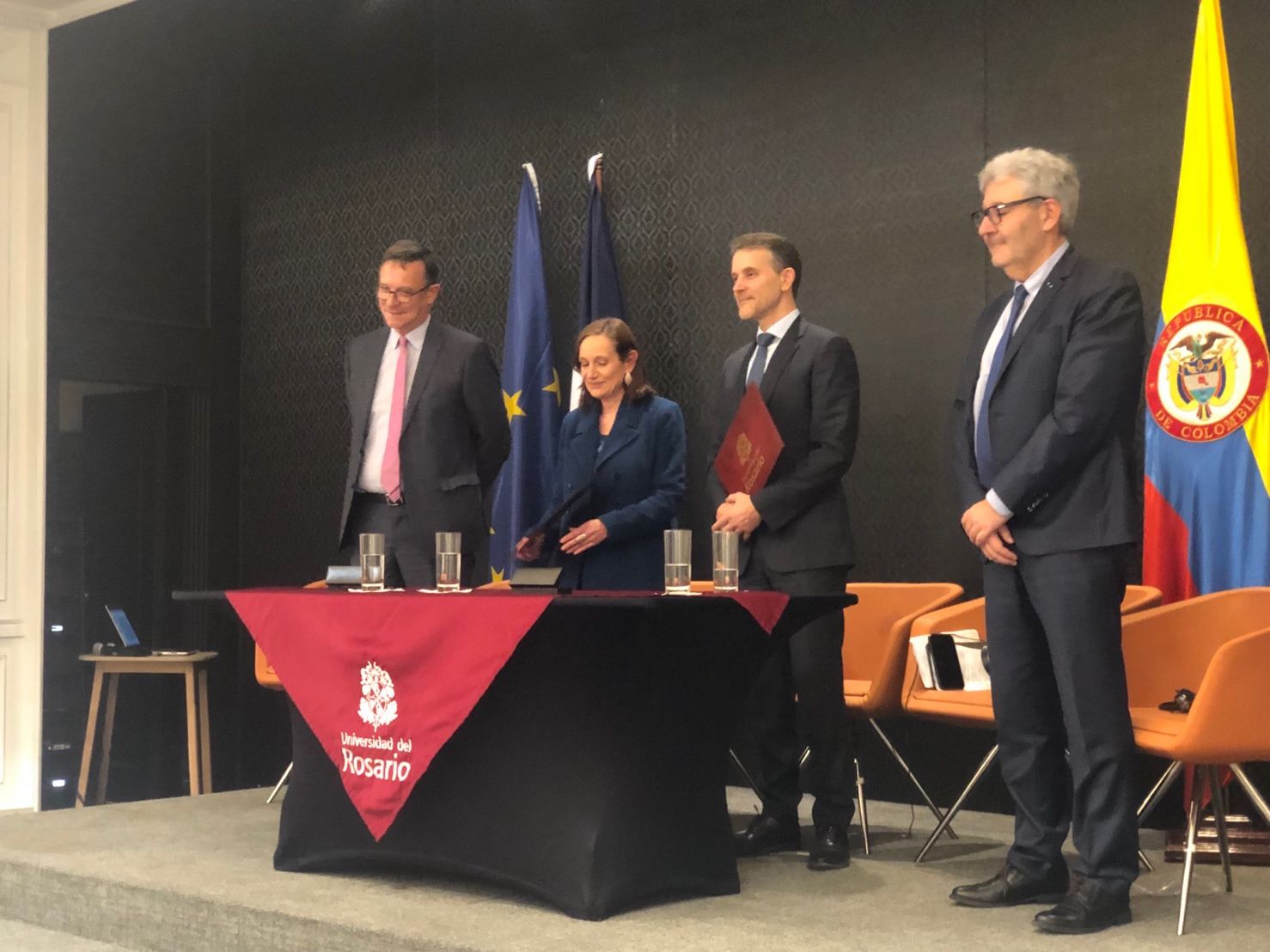 Convention d’application entre l'Université de Rosario et INFN