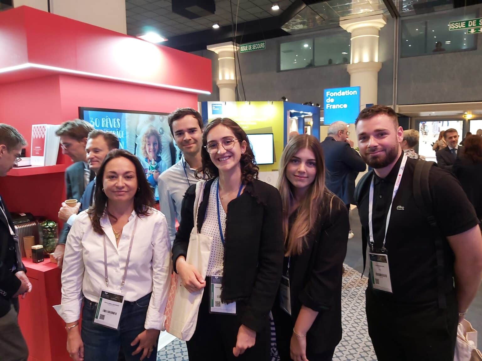 Les étudiants de l'INFN de Paris au congrès des notaires de Deauville ...